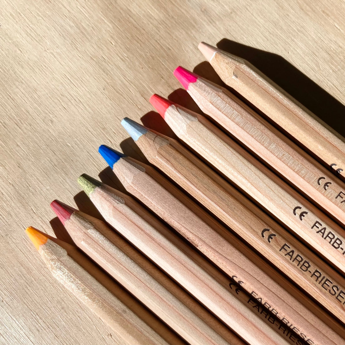 Lyra Color-Giants / Single – Pulp Creative Paper